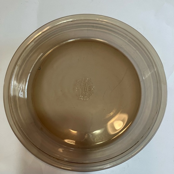 Pyrex | Dining | Vintage Pyrex 29 Amber Pie Plate 9 Round Baking Dish ...